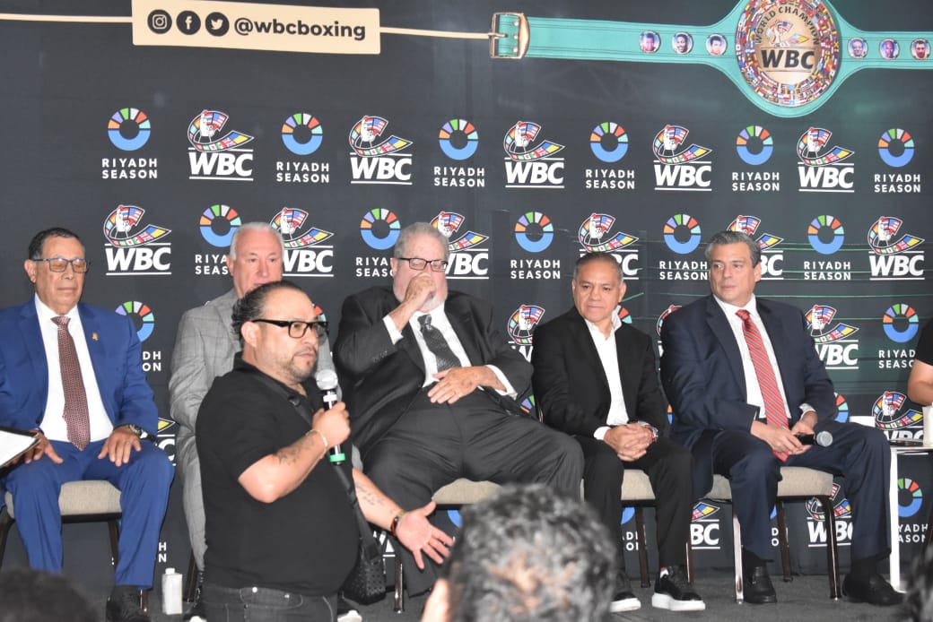 Julio César Chávez y Mauricio Sulaimán inaugurarán el Mundial WBC - Box ...